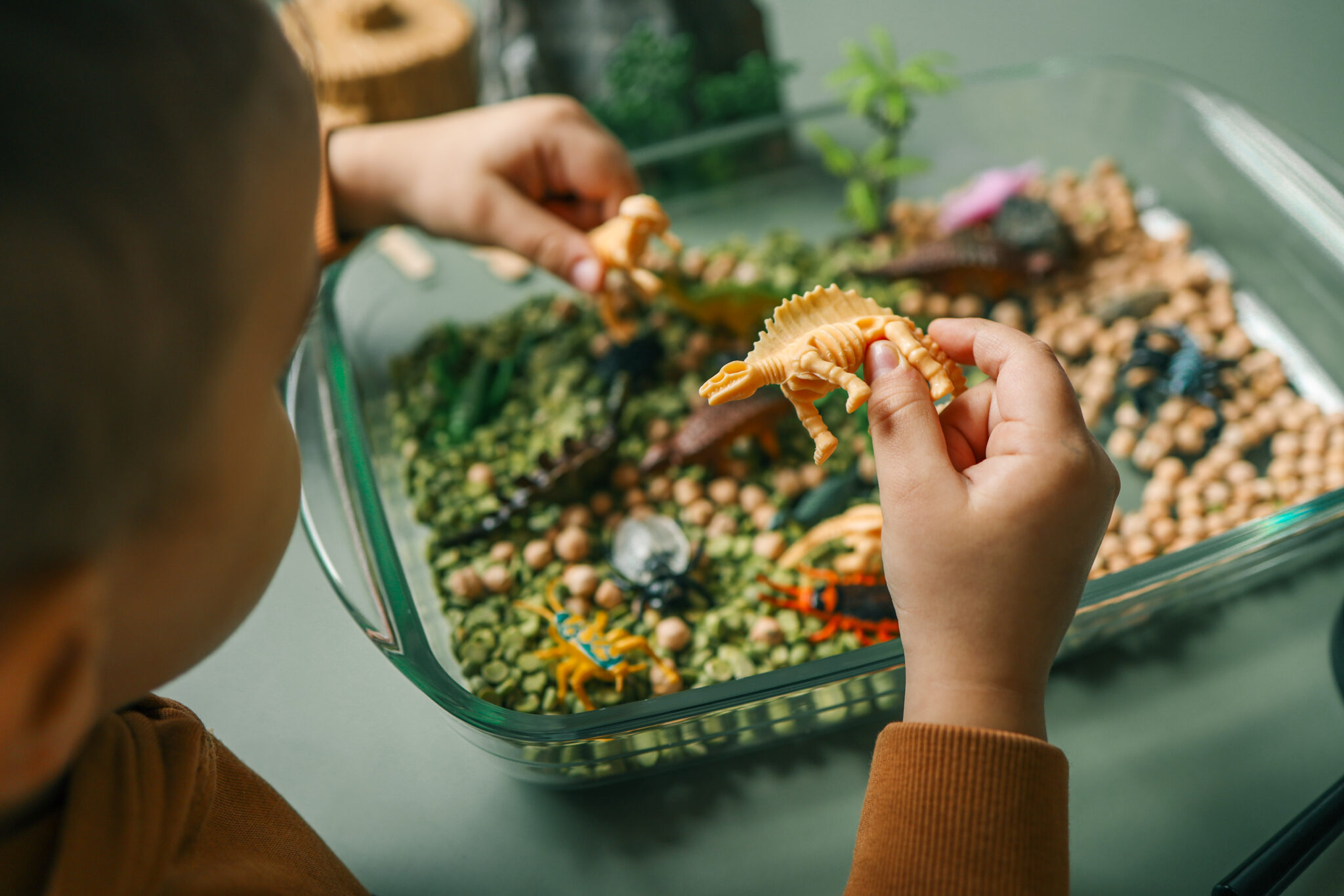 How to Use Sensory Bins to Build Communication and Social Skills (Plus ...